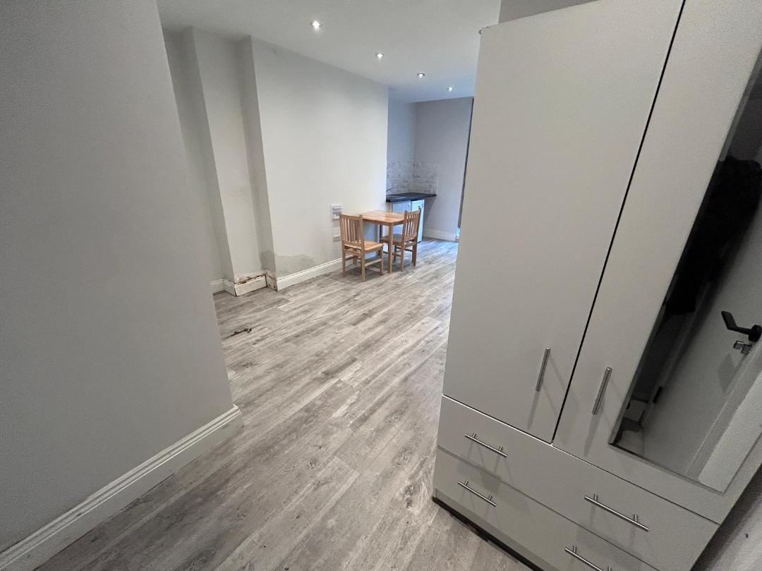 Hackney, London - Studio Flat, Amhurst Road, E8 - To Rent Now for £ ...