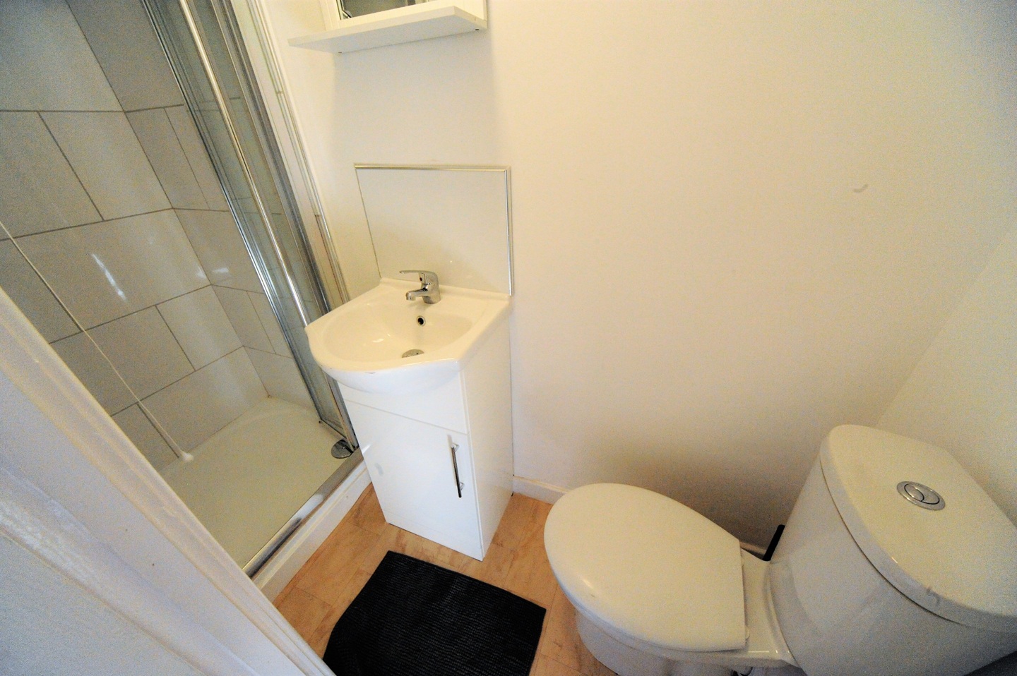 Middlesbrough - Room in a Shared House, Middlesbrough, TS1 - To Rent ...