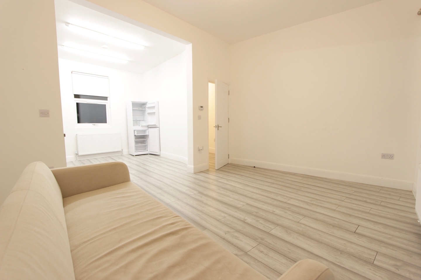 London - 2 Bed Flat, Barretts Grove, N16 - To Rent Now for £2,300.00 p/m