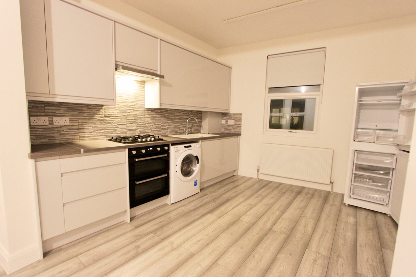 London - 2 Bed Flat, Barretts Grove, N16 - To Rent Now for £2,300.00 p/m