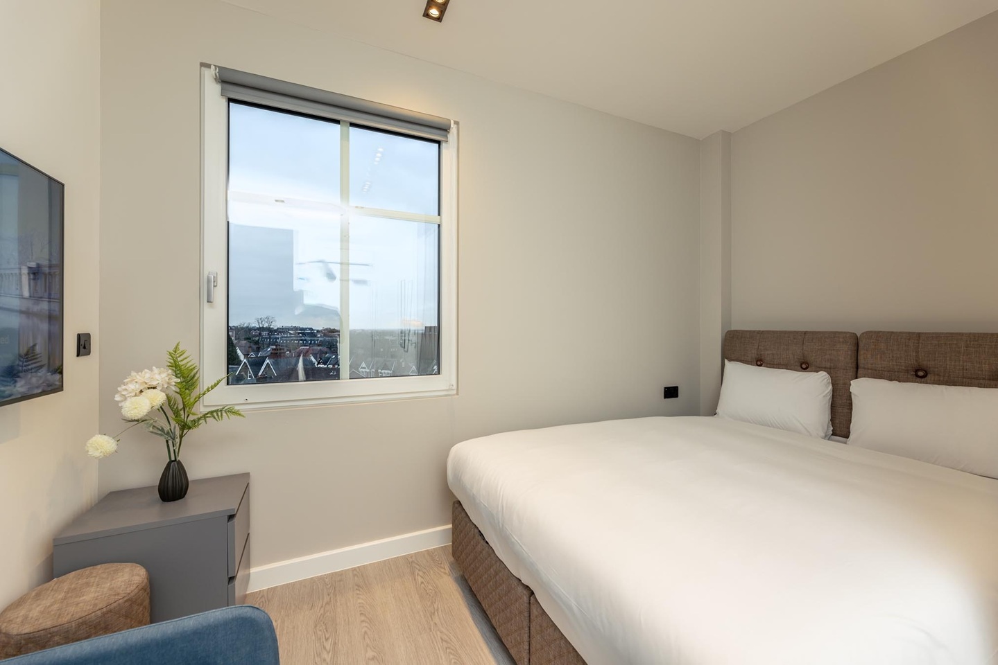 Harrow - Studio Flat, Lowlands Road, HA1 - To Rent Now for £1,550.00 p/m