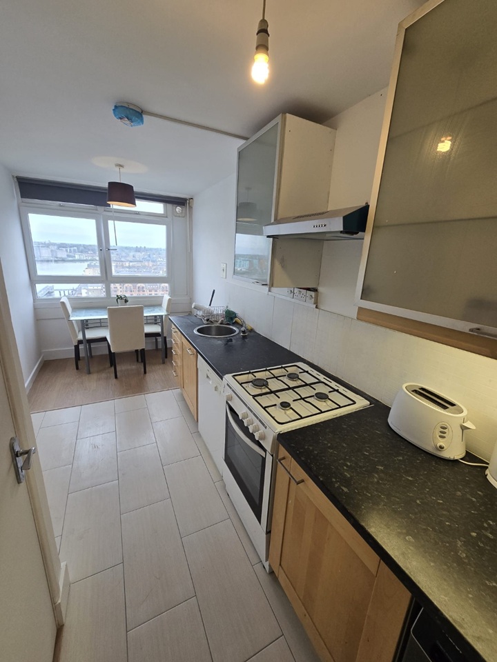 London - Room in a Shared Flat, Kelson House, E14 - To Rent Now for £ ...