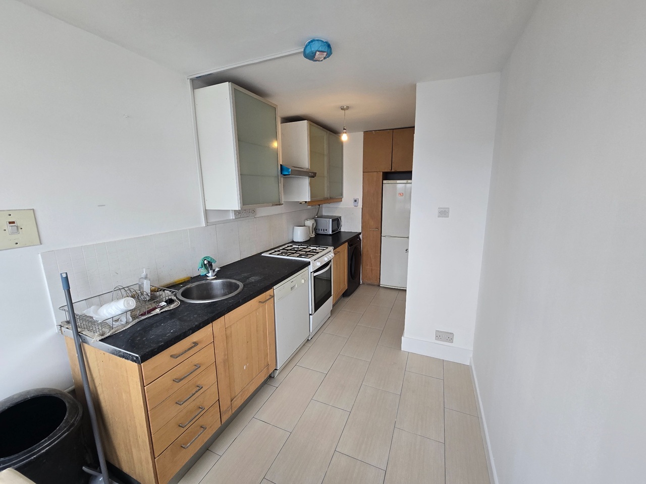 London - Room in a Shared Flat, Kelson House, E14 - To Rent Now for £ ...