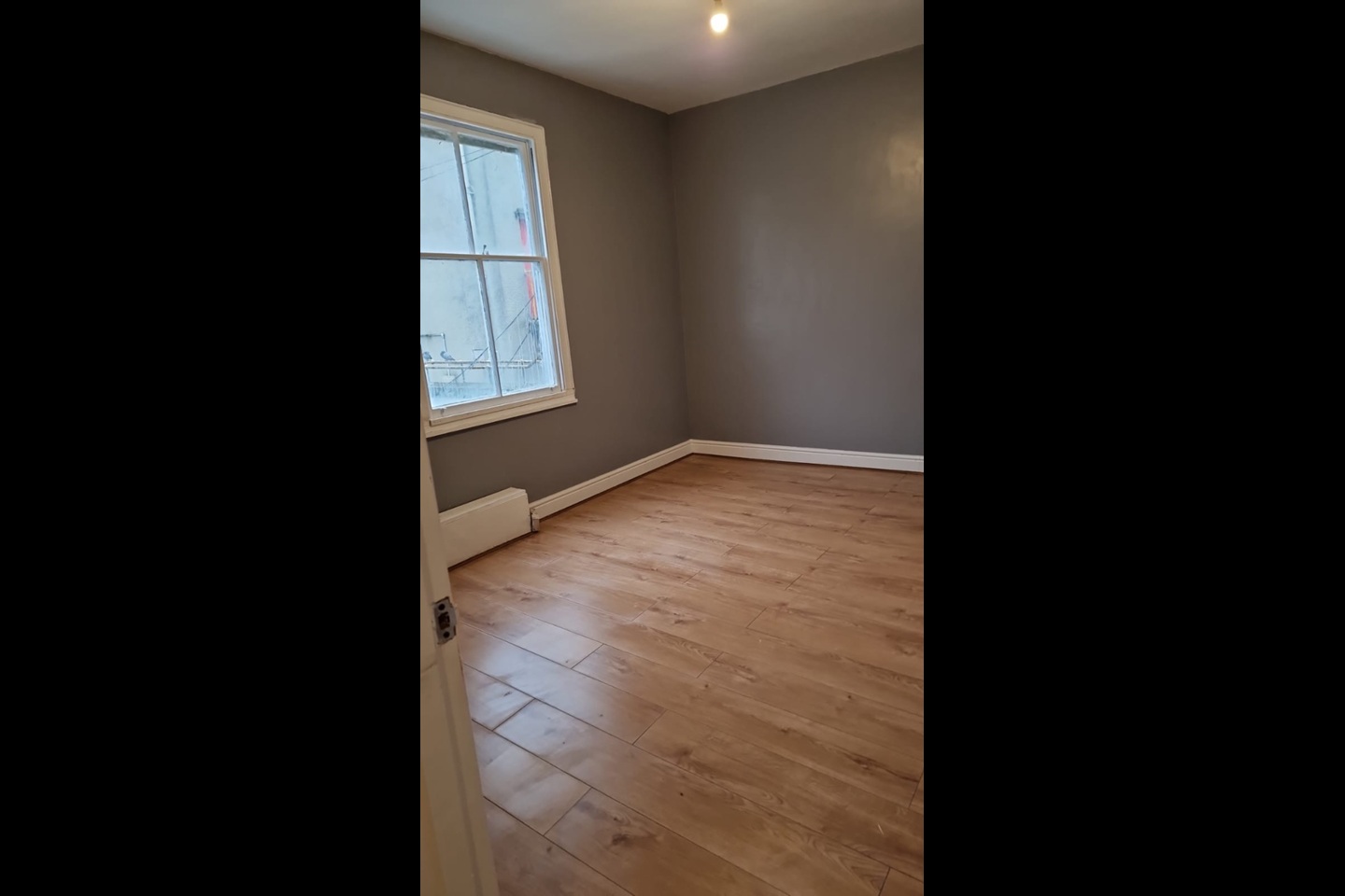 Redruth - Room in a Shared House, Fore Street, TR15 - To Rent Now for £ ...