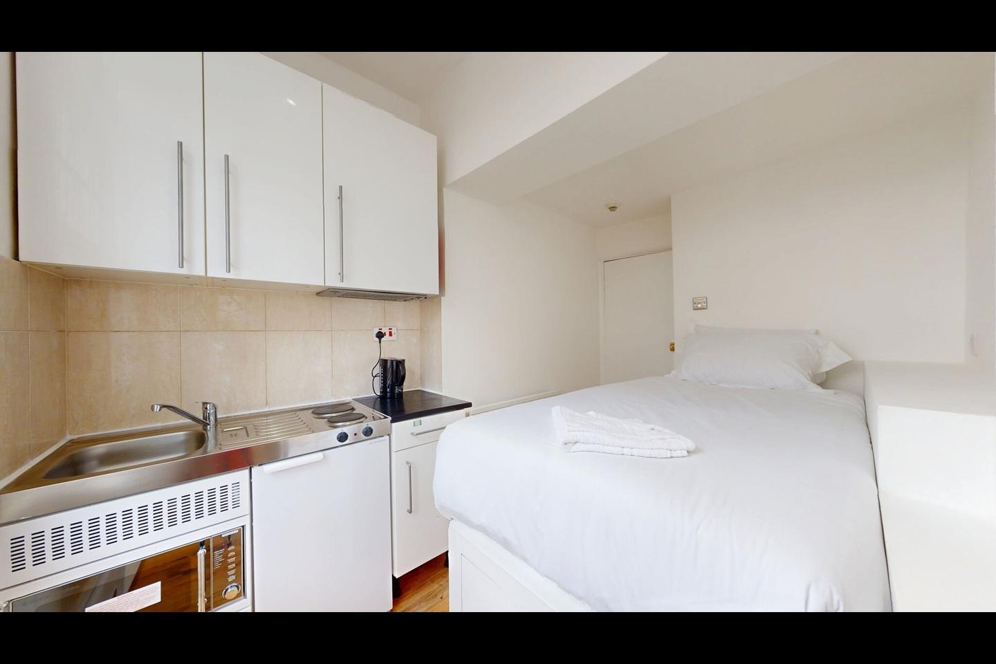 London - Studio Flat, Talbot Square, W2 - To Rent Now for £1,200.00 p/m