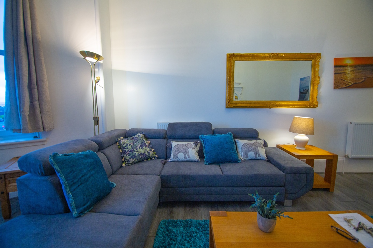 Paisley - 2 Bed Flat, Underwood Road, PA3 - To Rent Now for £1,075.00 p/m