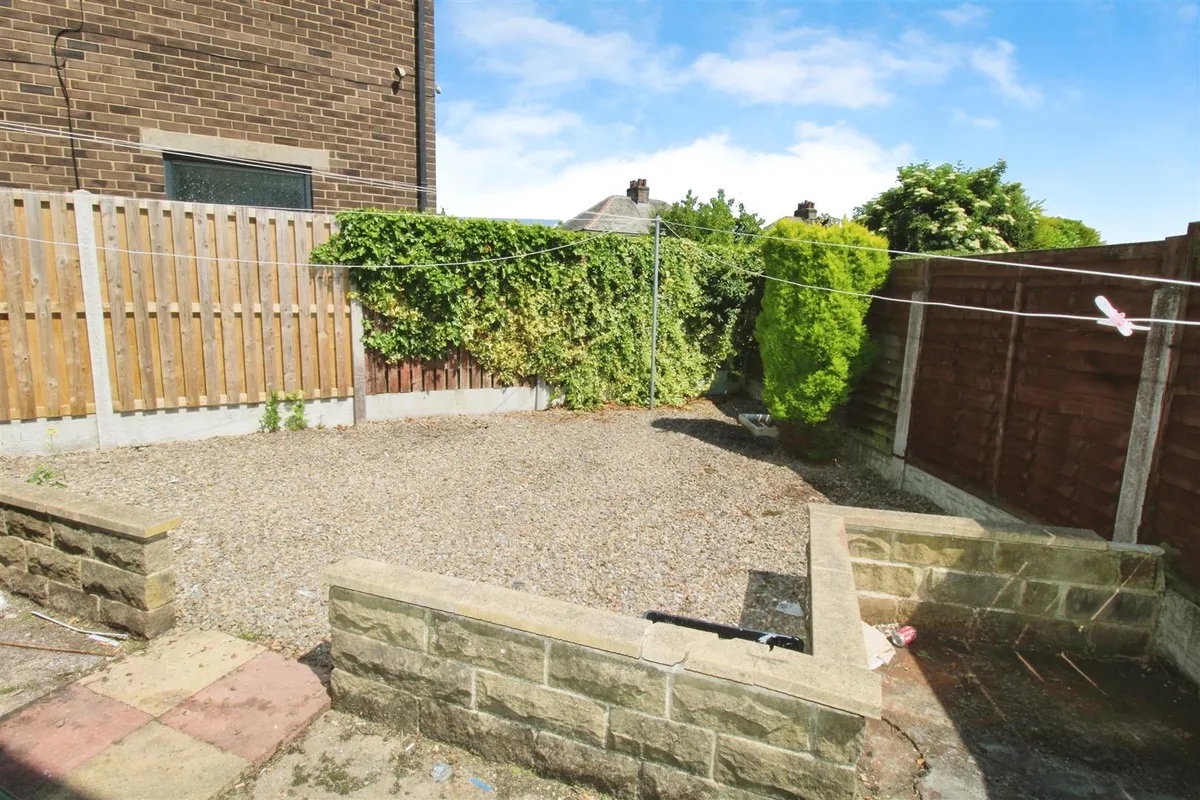 Bradford - 3 Bed Semi-Detached House, Reevy Drive, BD6 - To Rent Now ...