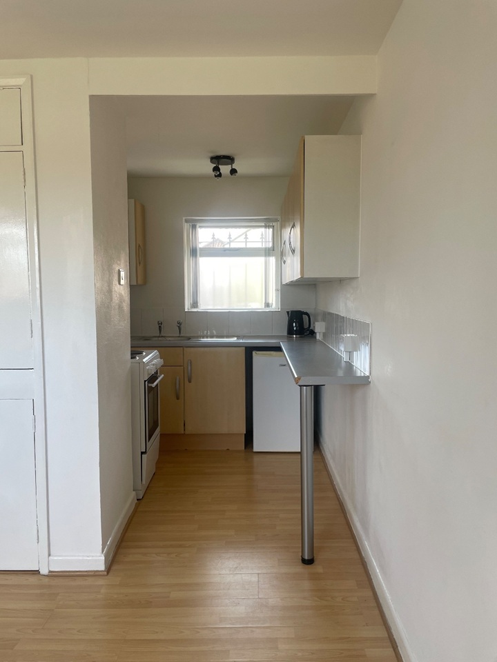 Norwich - Studio Flat, Waggon & Horses Lane, NR3 - To Rent Now for £720 ...
