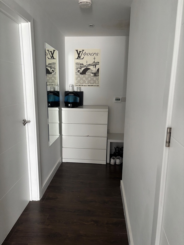 Richmond - 2 Bed Flat, Garden Road, TW9 - To Rent Now for £1,030.00 p/m