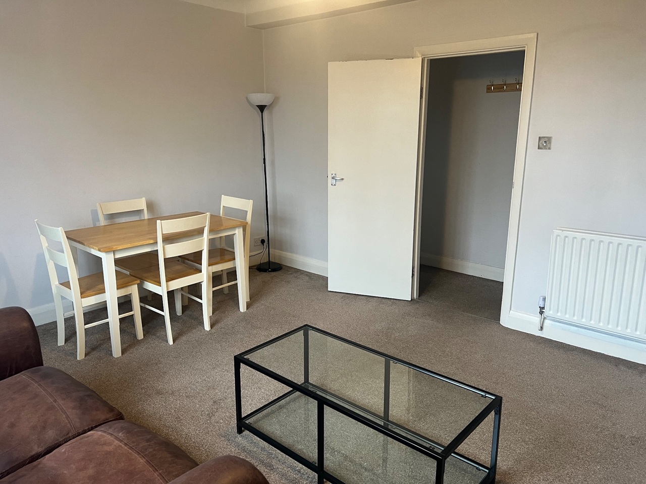 London - 2 Bed Flat, Oakfield Court, SW4 - To Rent Now for £1,900.00 p/m