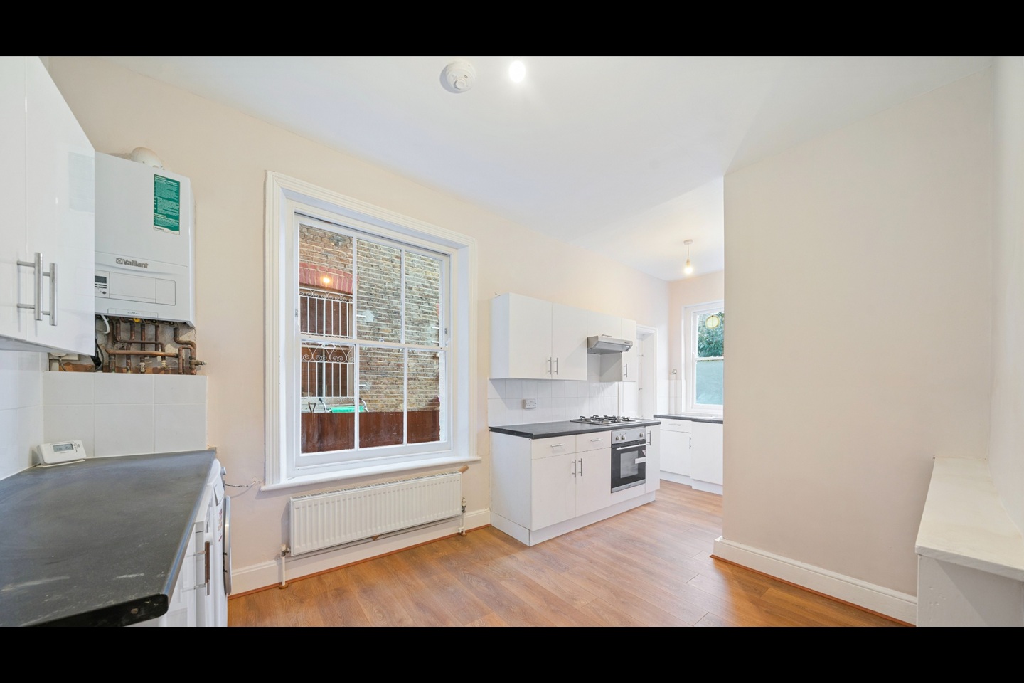 London - 1 Bed Flat, Mowll Street, SW9 - To Rent Now for £1,750.00 p/m