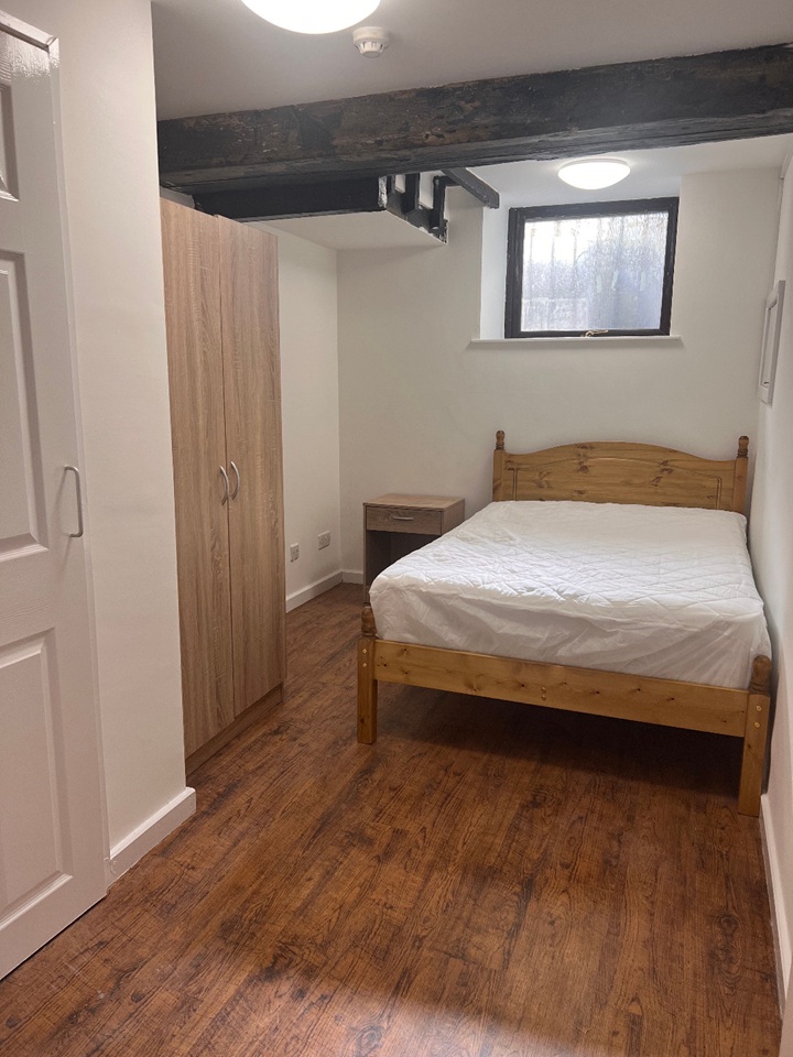 Liverpool - 1 Bed Flat, Fleet Street, L1 - To Rent Now for £1,050.00 p/m
