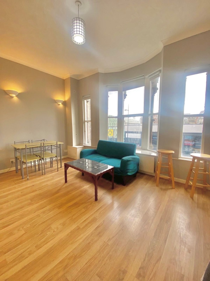Liverpool - 1 Bed Flat, Ranelagh Street, L1 - To Rent Now for £950.00 p/m