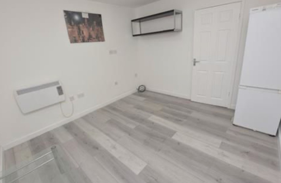 Birmingham - 1 Bed Flat, Erskine Street, B7 - To Rent Now for £795.00 p/m