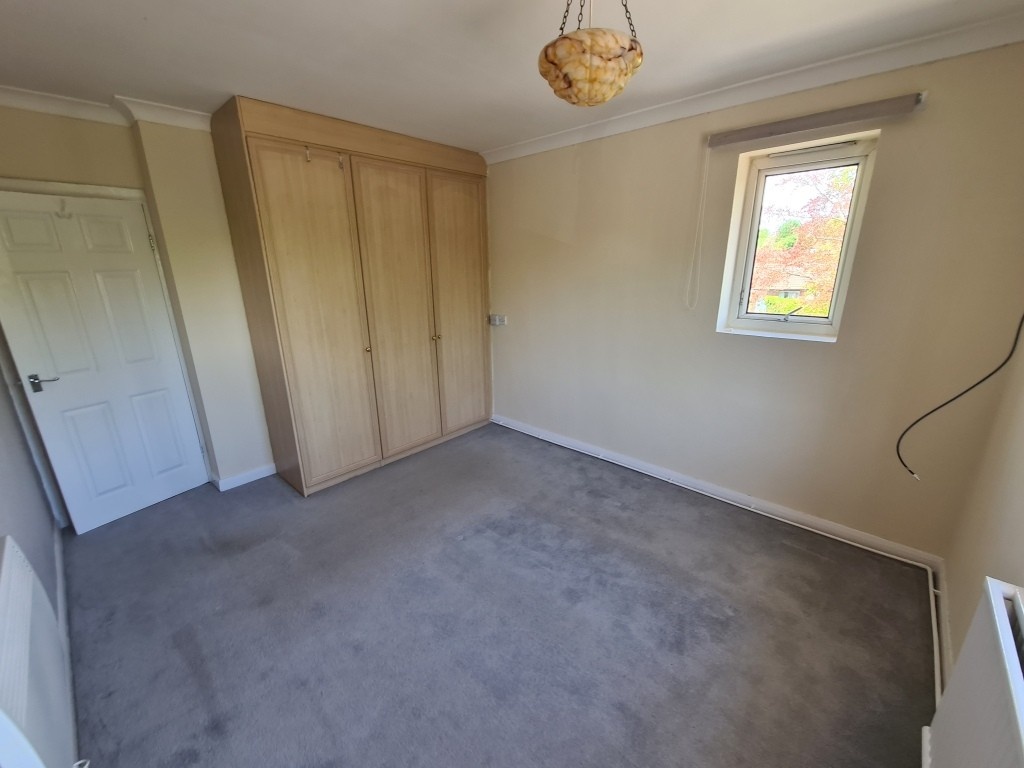 Chester - 2 Bed Flat, Dawpool Close, CH2 - To Rent Now for £895.00 p/m