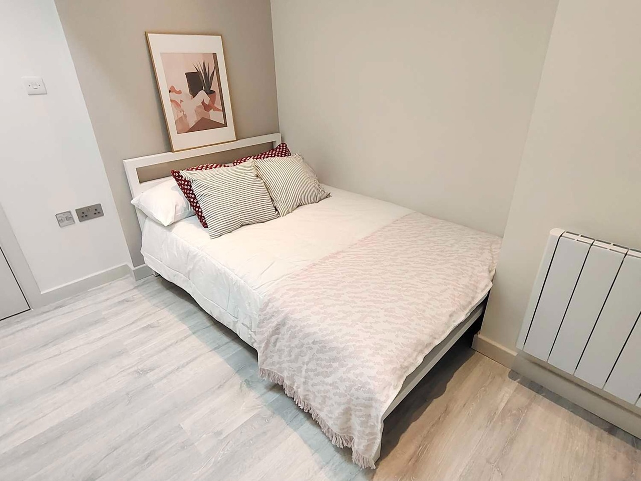 Kingston Upon Thames - Room in a Shared House, Bonner Hill Road, KT1 ...