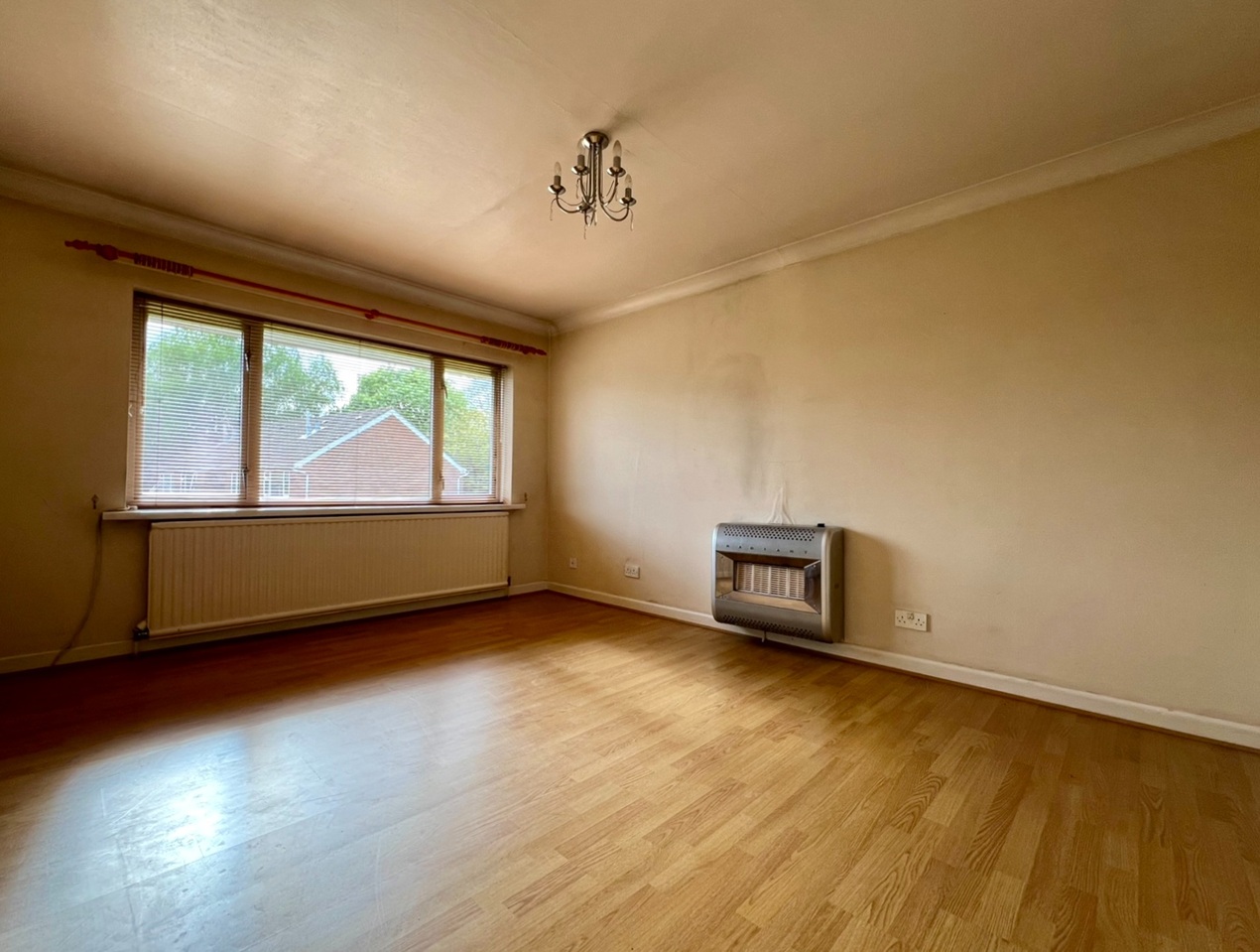 Blackburn - 2 Bed Flat, Fair Hope Court, BB2 - To Rent Now for £650.00 p/m
