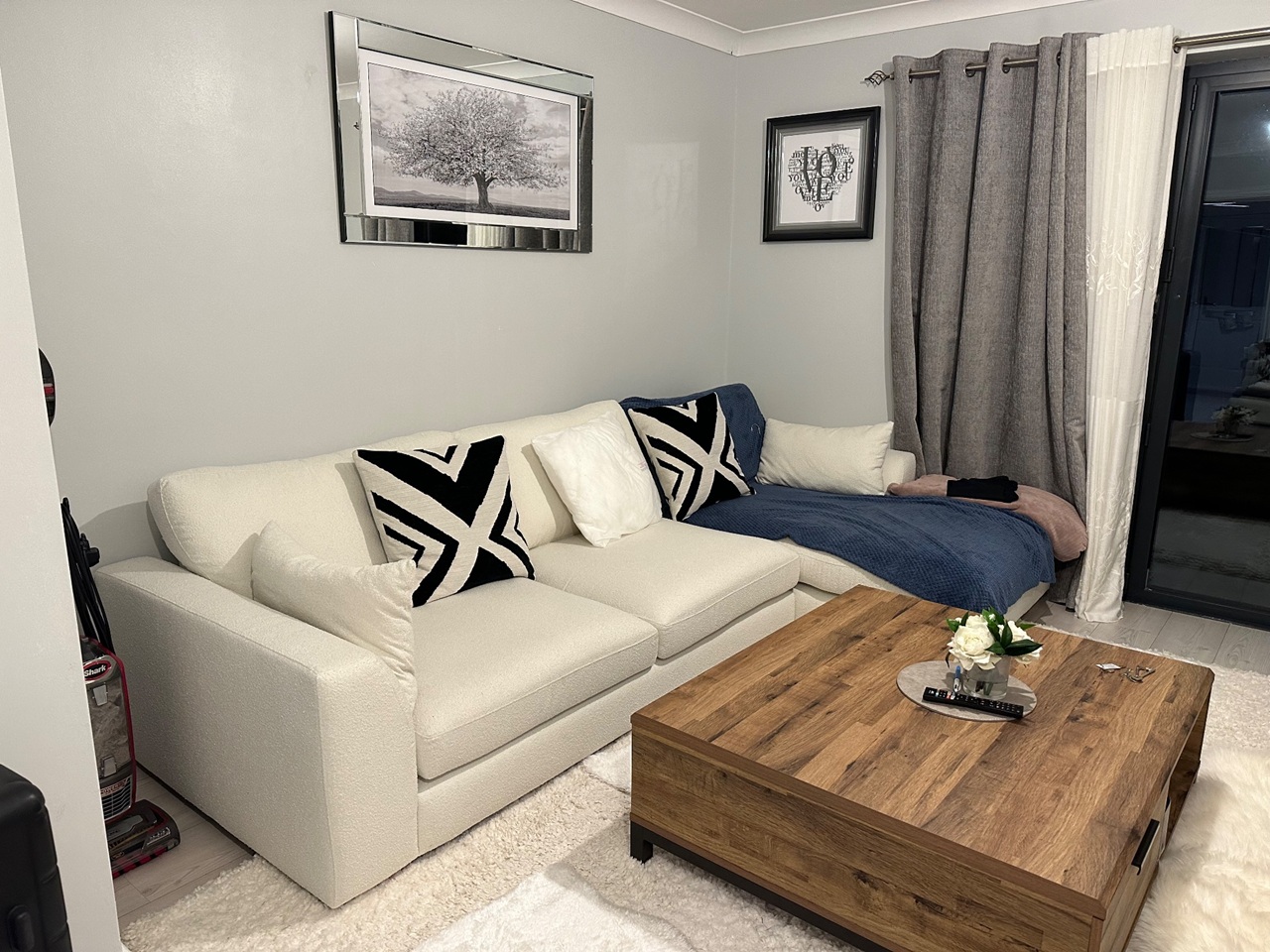 Chertsey - 2 Bed End Terrace, Squires Court, KT16 - To Rent Now for £ ...