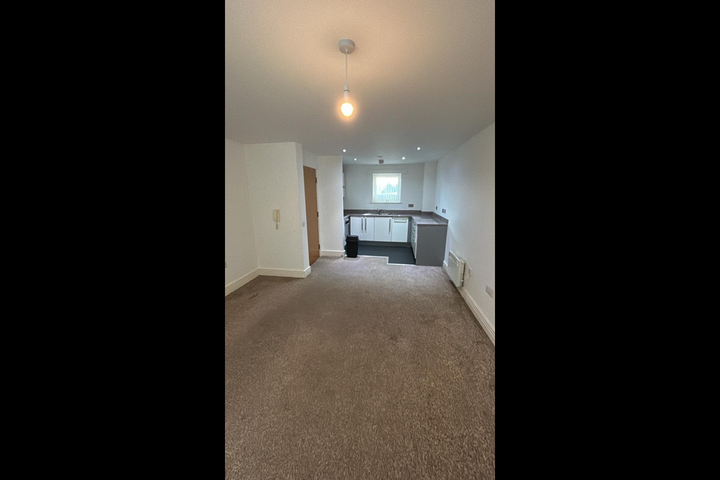 Liverpool - 1 Bed Flat, Park Lane, L1 - To Rent Now for £850.00 p/m