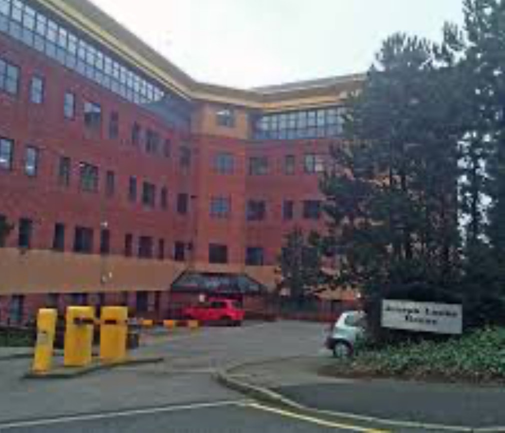 Barnsley - Studio Flat, Joseph Locke House, S70 - To Rent Now for £550. ...