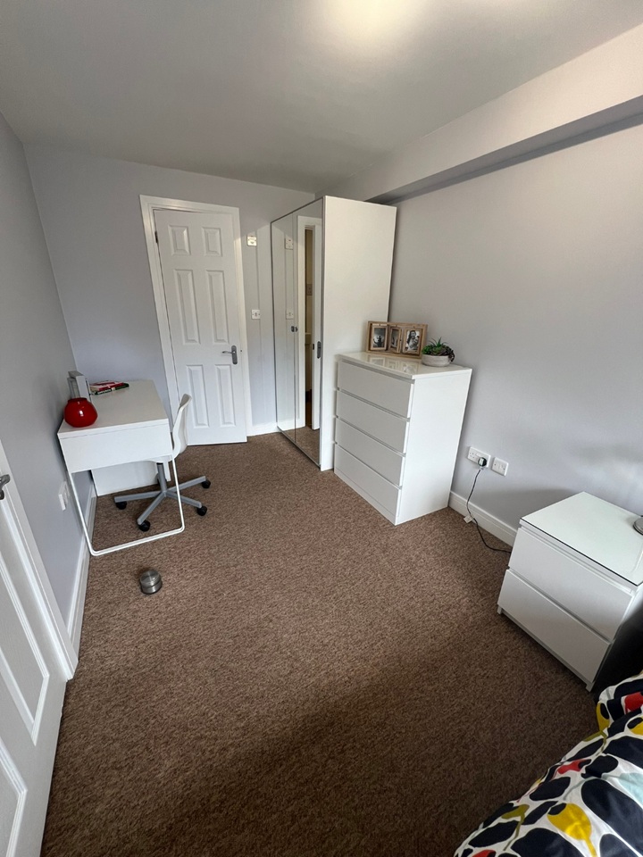 New Haw, Addlestone - Room in a Shared House, Wingfield Close, KT15 ...