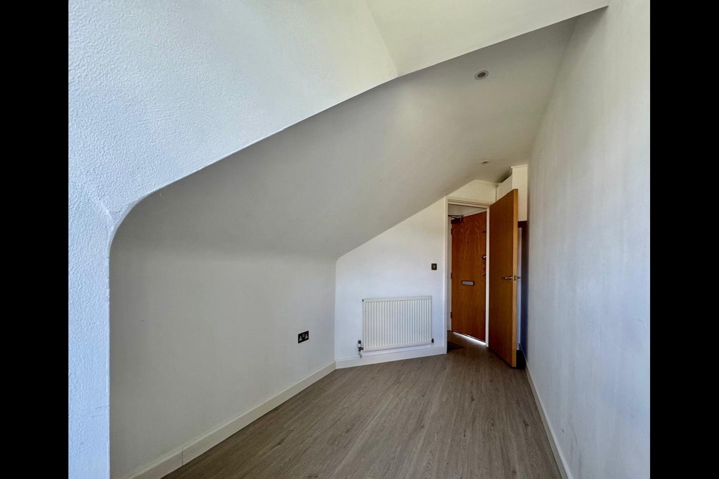 London - 2 Bed Flat, Oakleigh Road North, N20 - To Rent Now for £1,850. ...