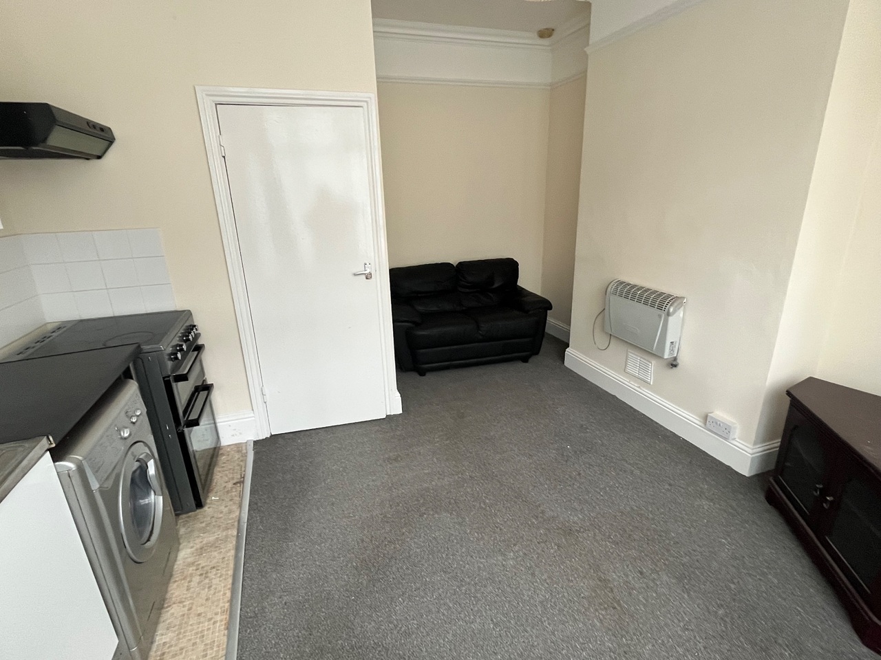 Coventry - 1 Bed Flat, Friars Road, CV1 - To Rent Now for £600.00 p/m