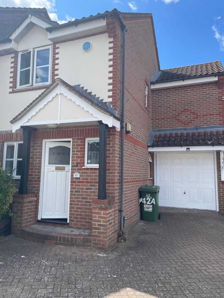 Harrow - 3 Bed Semi-Detached House, Dorchester Avenue, HA2 - To Rent ...