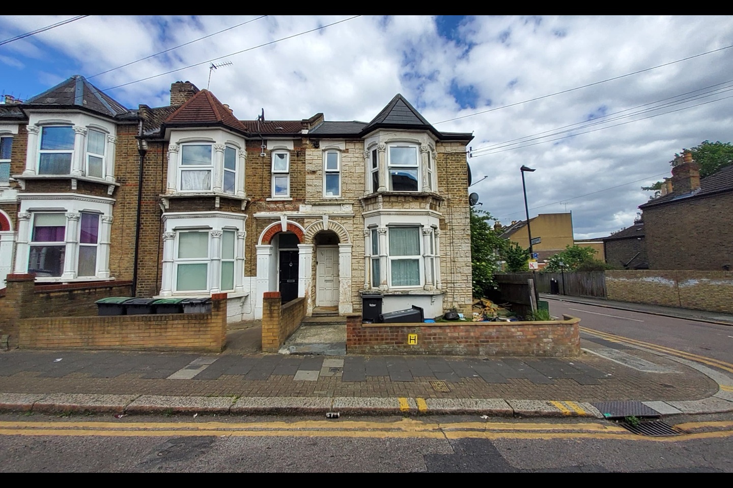 London - 2 Bed Flat, Berners Road, N22 - To Rent Now for £2,095.00 p/m