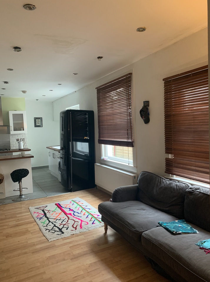 London - 2 Bed Maisonette, Sangley Road, SE6 - To Rent Now for £1,750. ...