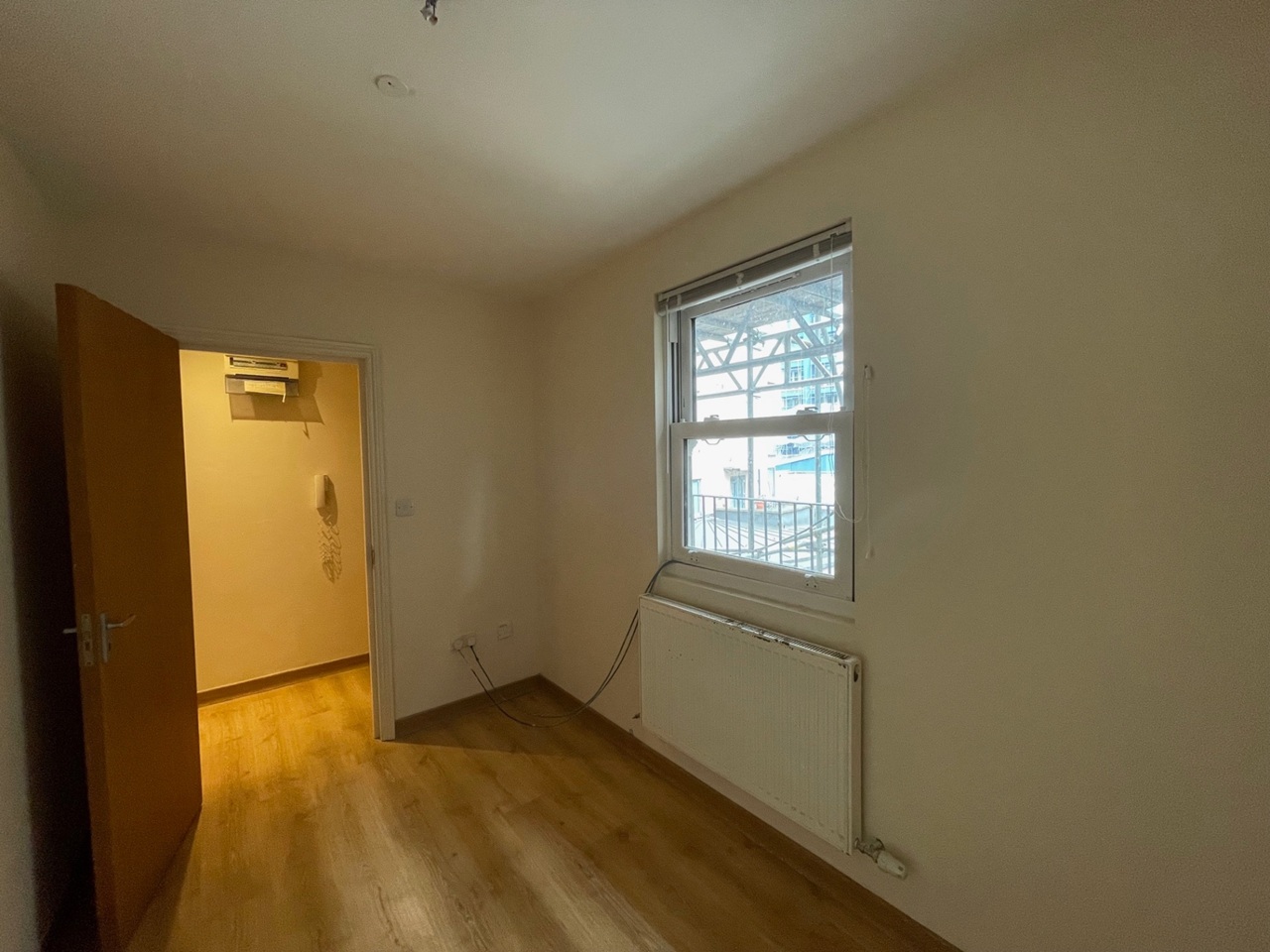 London - 3 Bed Flat, Red Lion Square, SW18 - To Rent Now for £2,250.00 p/m