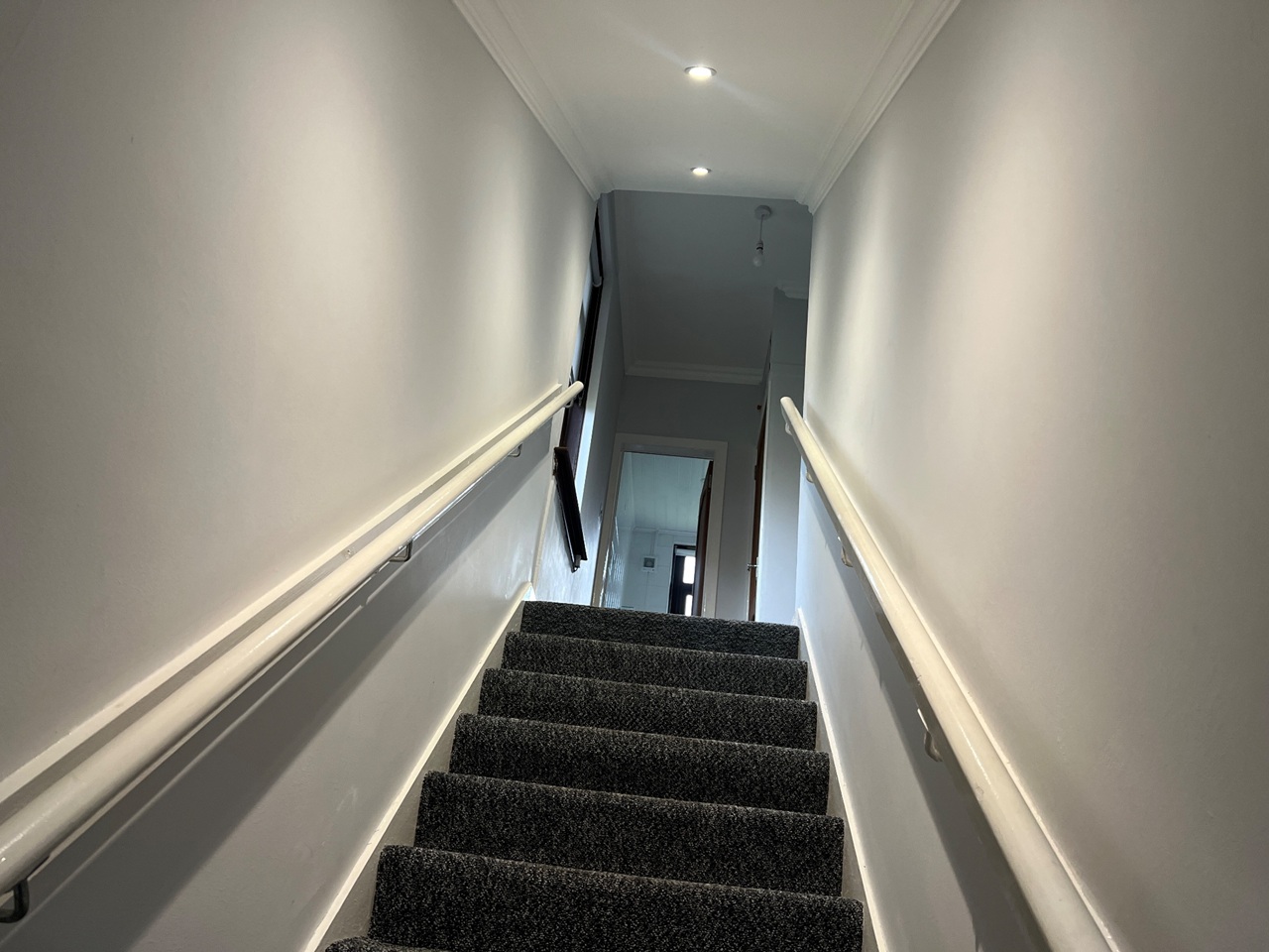 Glasgow - 2 Bed Flat, Springburn Road, G21 - To Rent Now for £850.00 p/m