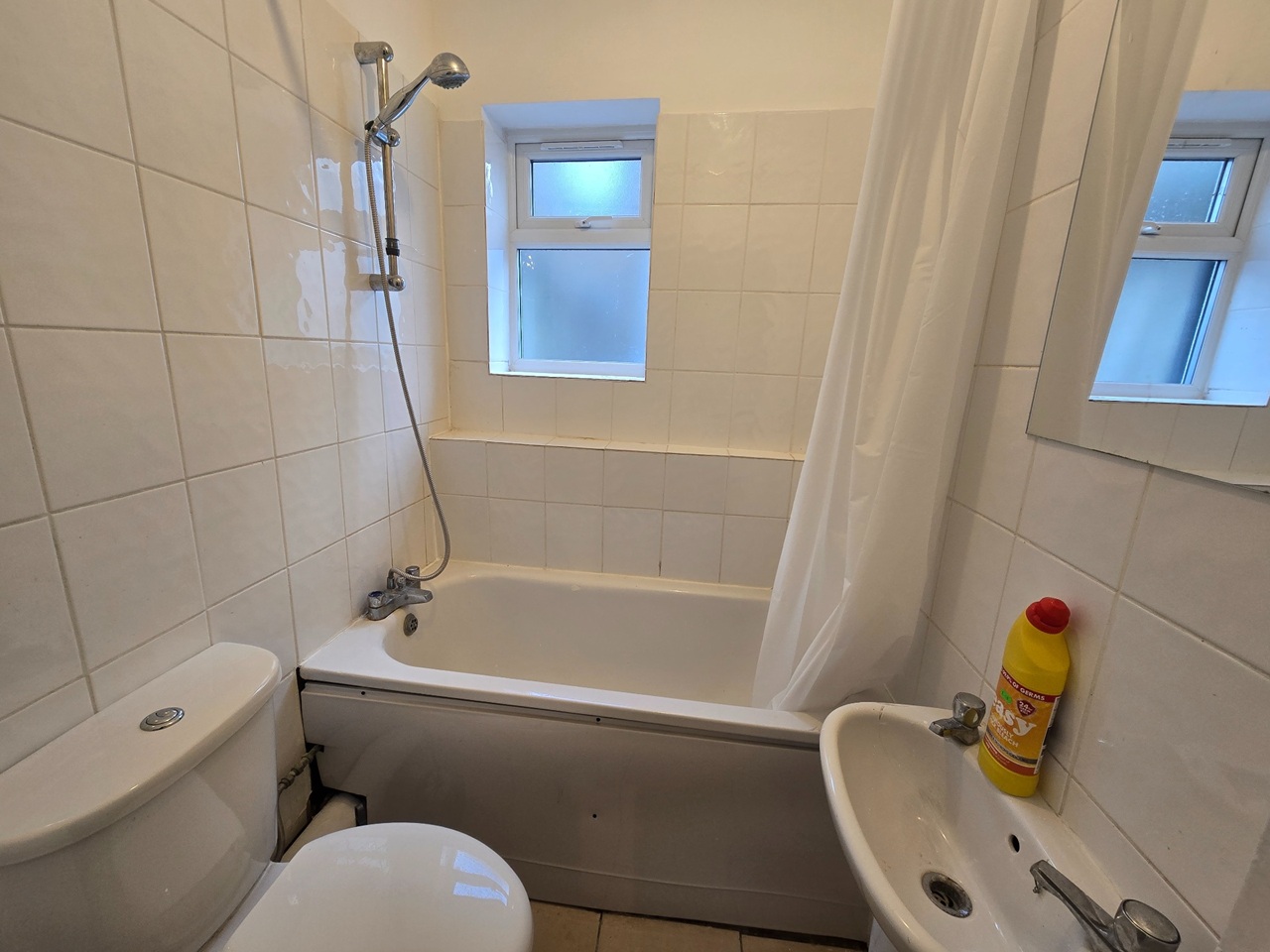 London - Studio Flat, Kent House Road, SE26 - To Rent Now for £850.00 p/m