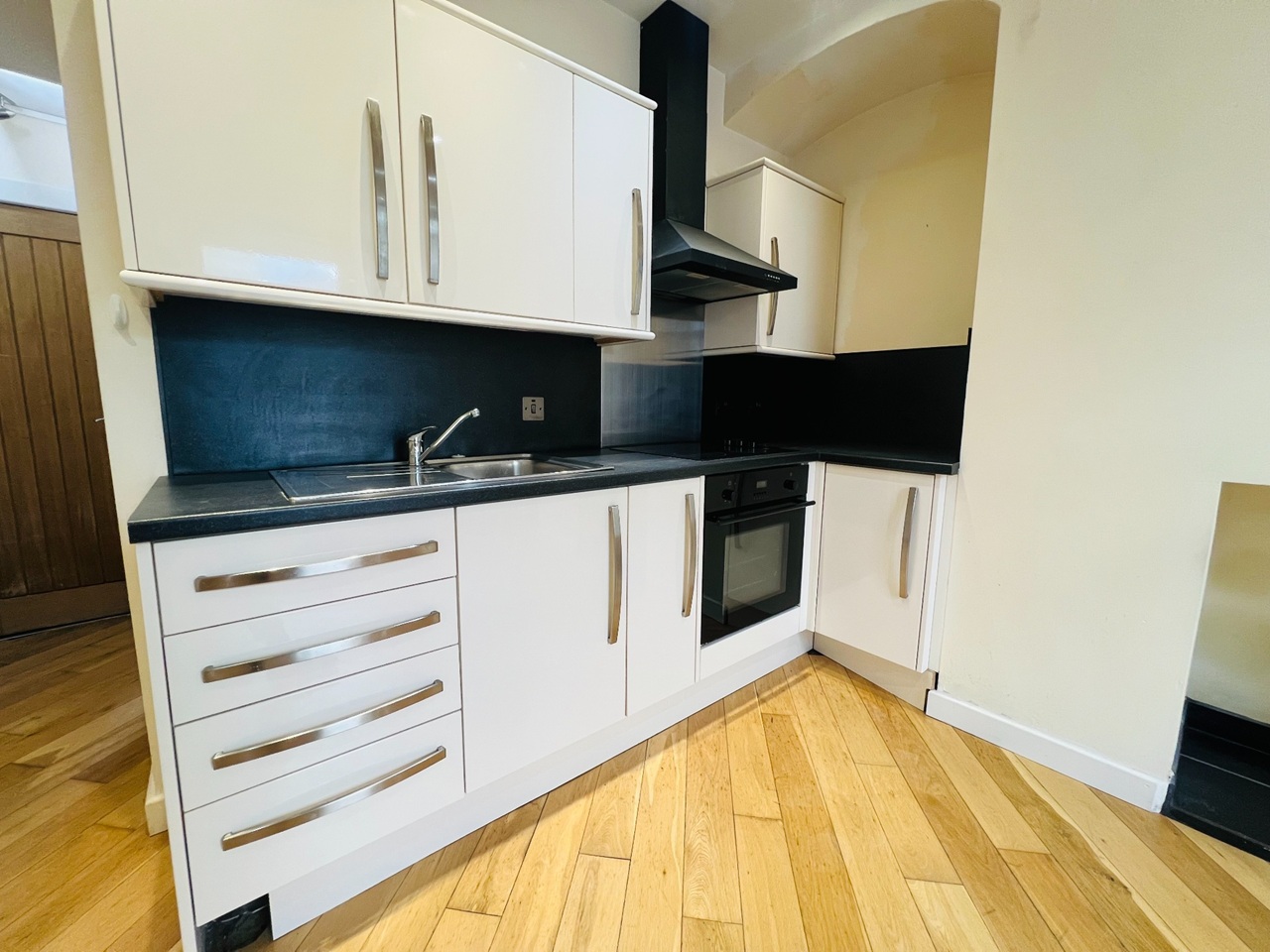 Stanningley, Pudsey - 1 Bed Flat, Town Street, LS28 - To Rent Now for £ ...
