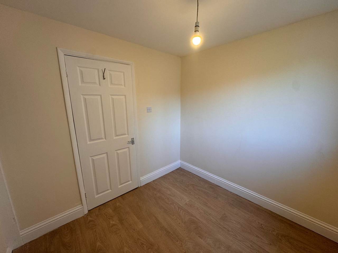 South Croydon - 2 Bed Flat, Warren Avenue, CR2 - To Rent Now for £1,600 ...