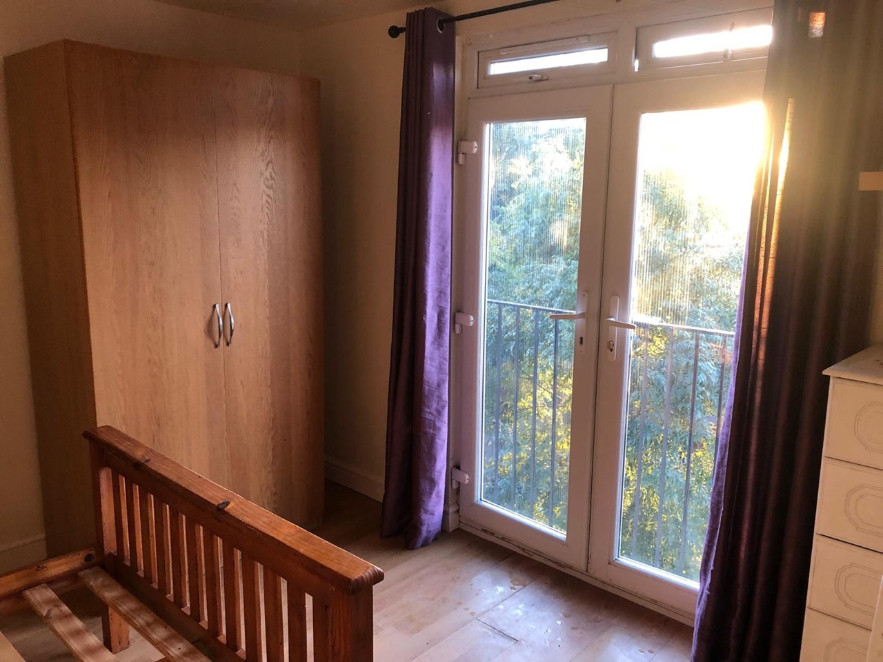 London - 3 Bed Flat, Fernside Avenue, NW7 - To Rent Now for £1,850.00 p/m