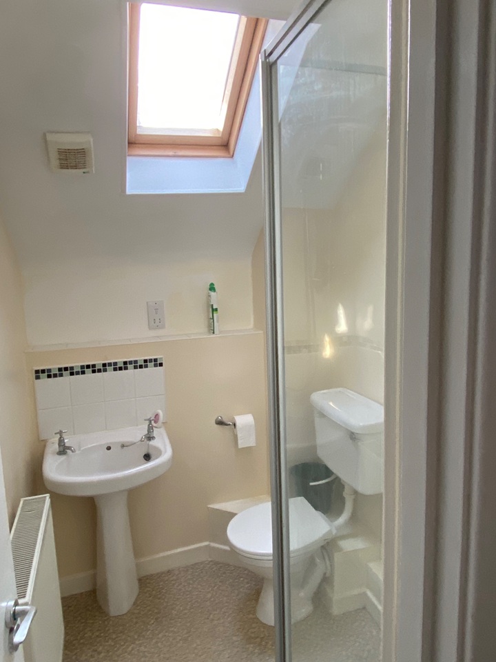 Chester - Studio Flat, Christleton Road, CH3 - To Rent Now for £650.00 p/m