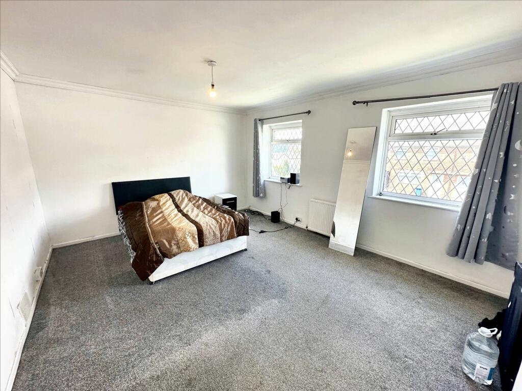 Whitefield, Manchester - 2 Bed Terraced House, Mather Avenue, M45 - To ...