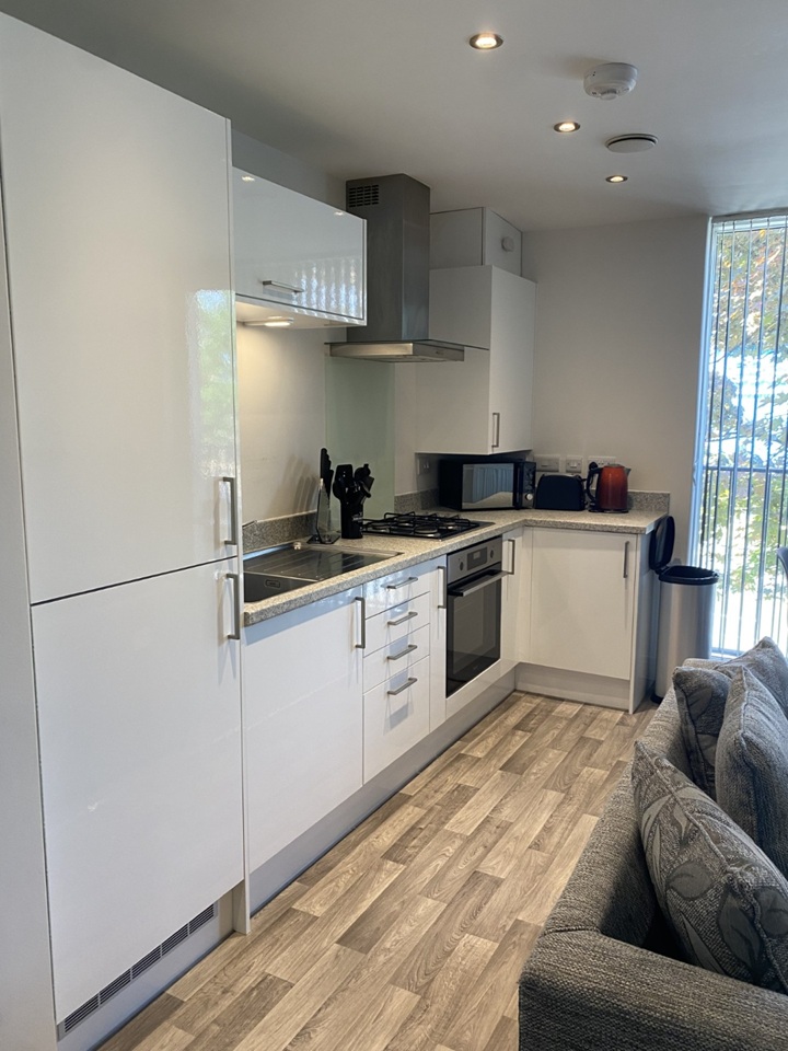 Halesowen - 2 Bed Flat, Halesby Court, B63 - To Rent Now for £1,000.00 p/m