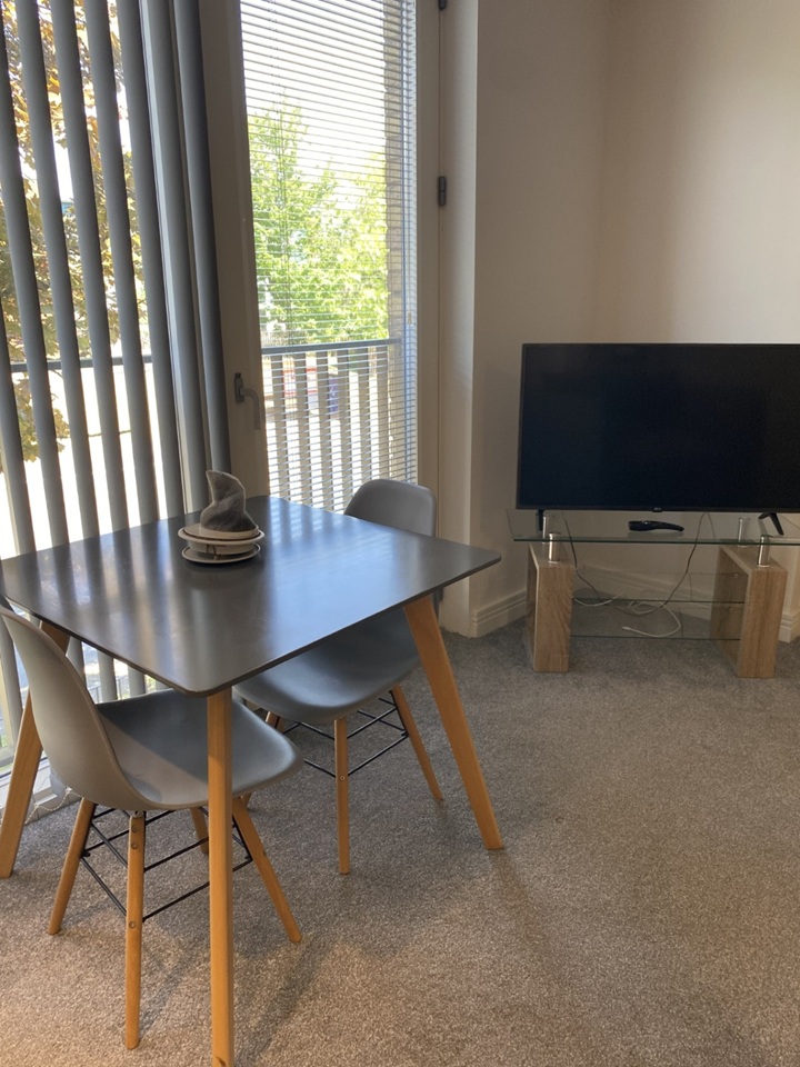 Halesowen - 2 Bed Flat, Halesby Court, B63 - To Rent Now for £1,000.00 p/m