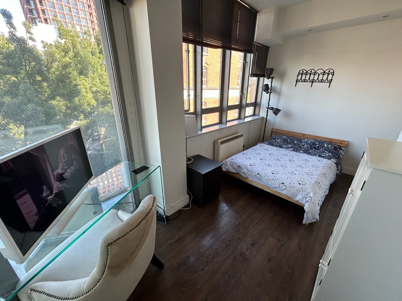 London - Room in a Shared House, City Reach, EC1V - To Rent Now for £ ...