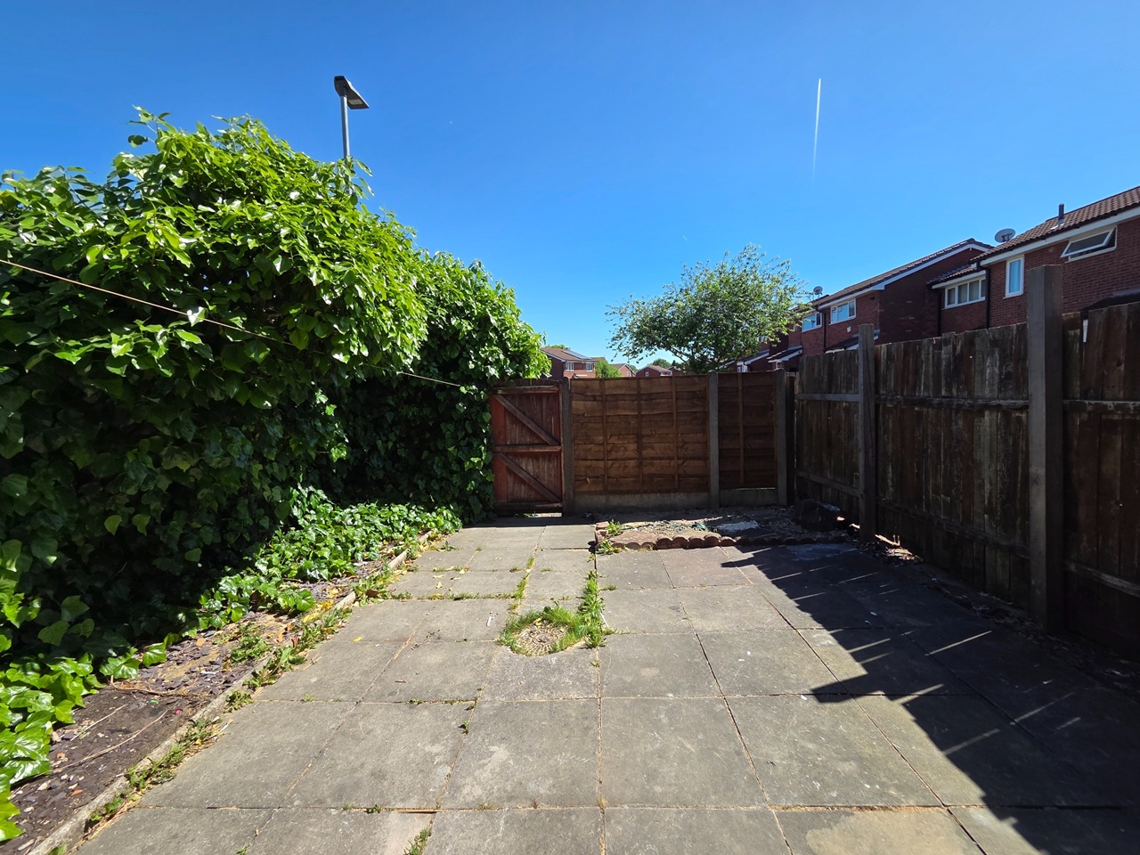 Manchester - 3 Bed Semi-Detached House, Gorton Lane, M12 - To Rent Now ...