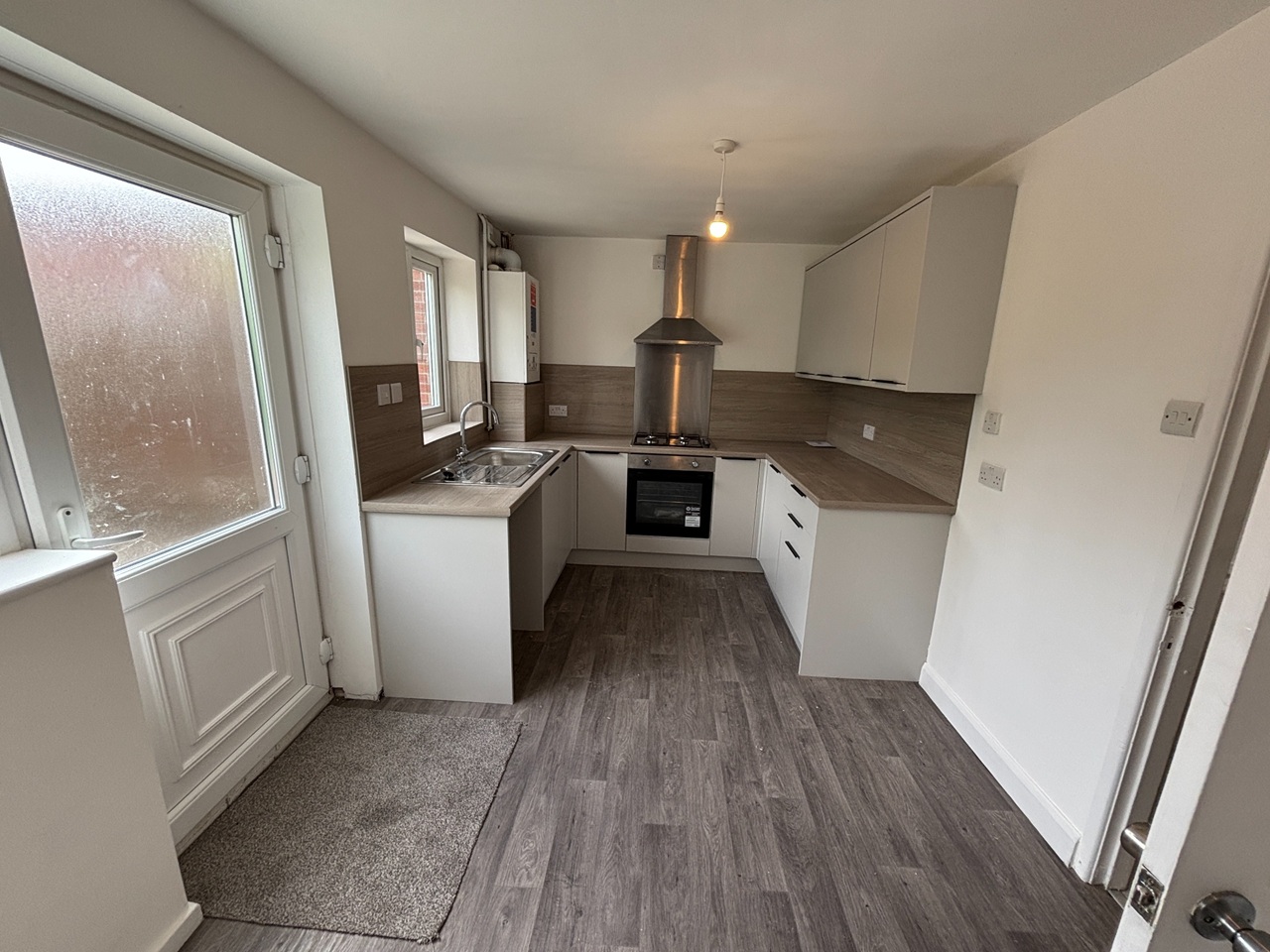Manchester - 3 Bed Semi-Detached House, Gorton Lane, M12 - To Rent Now ...