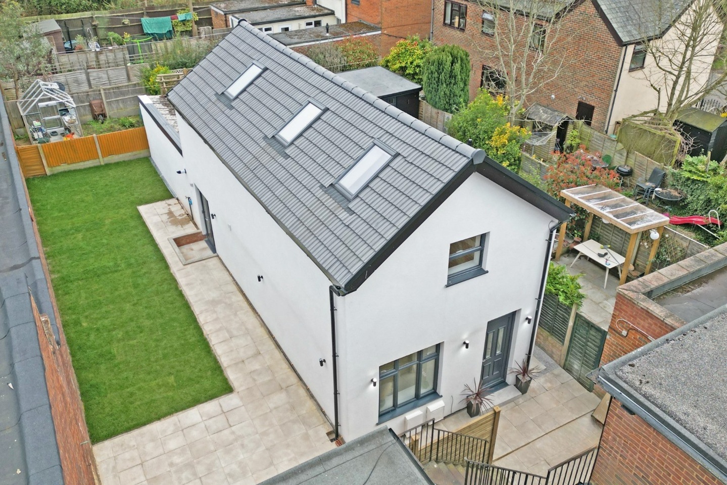 Wokingham - 2 Bed Detached House, Barkham Road, RG41 - To Rent Now for ...