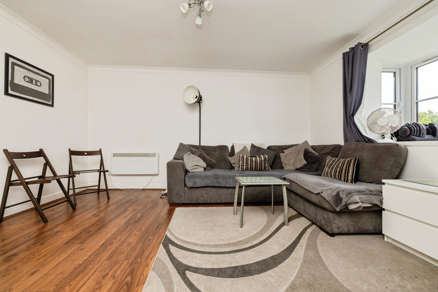 Mitcham - 2 Bed Flat, Mullards Close, CR4 - To Rent Now for £1,500.00 p/m