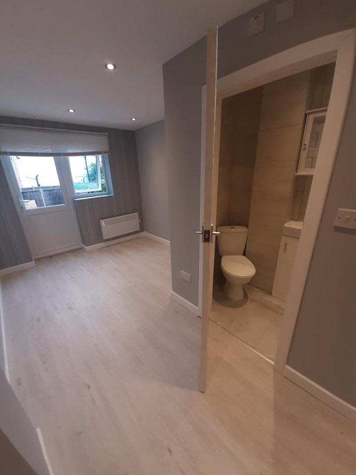London, Hanwell - Studio Flat, Framfield Road, W7 - To Rent Now for £ ...