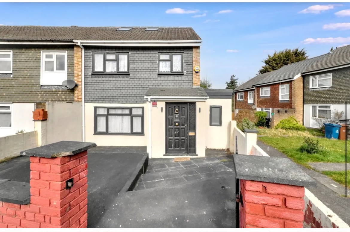 Harrow - Room in a Shared House, Cadogan Close, HA2 - To Rent Now for £ ...
