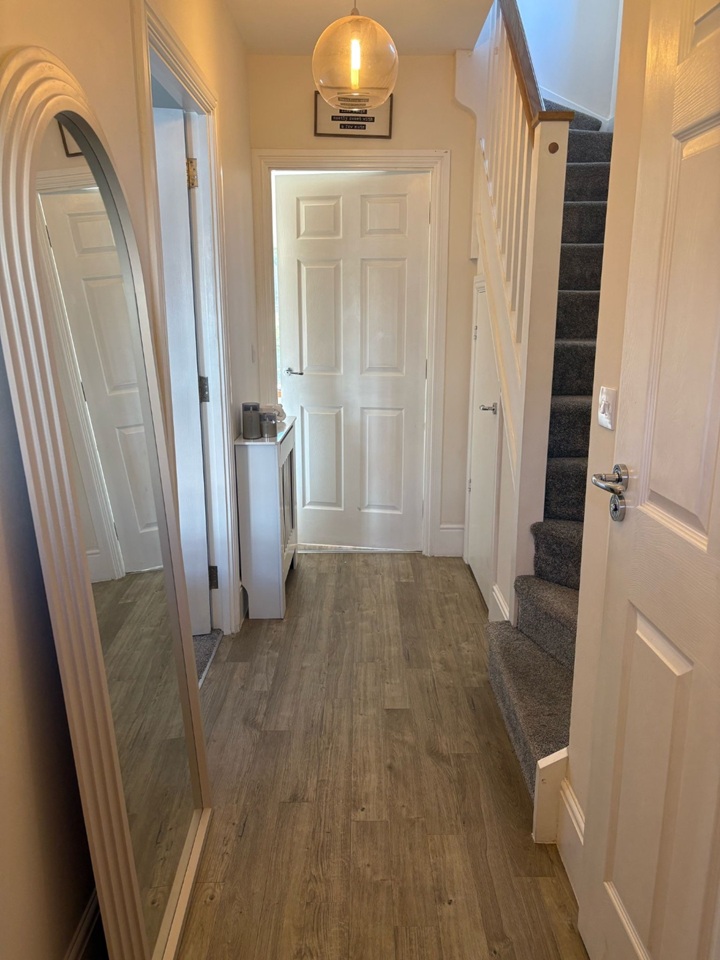 Newton Abbot - 4 Bed Semi-Detached House, Valerian Place, TQ12 - To ...