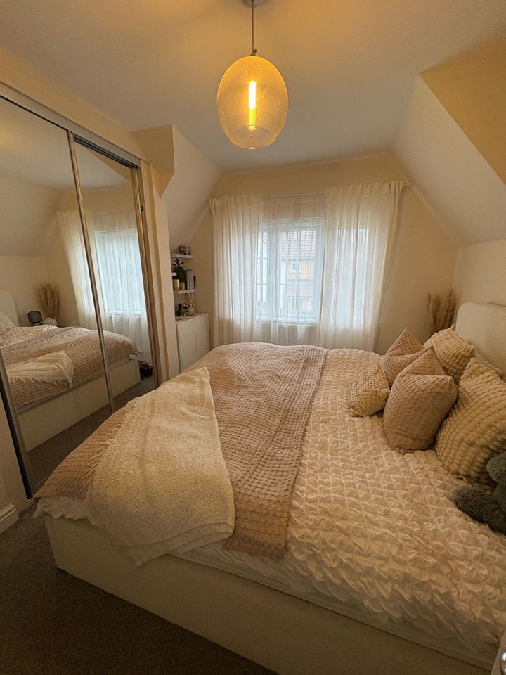 Newton Abbot - 4 Bed Semi-Detached House, Valerian Place, TQ12 - To ...