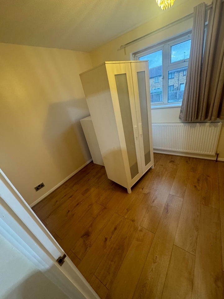 Tilbury - 2 Bed Terraced House, Kipling Avenue, RM18 - To Rent Now for ...